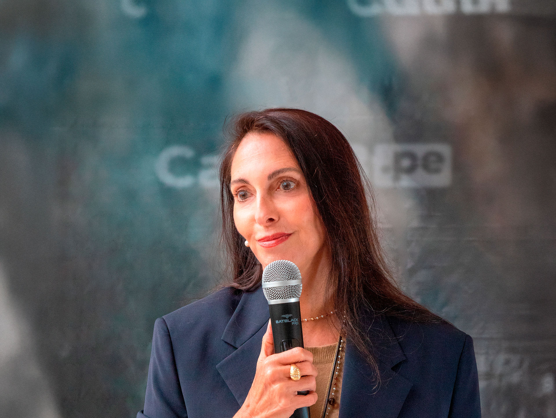 Inés Temple confía en las oportunidades que puede brindar la tecnología a los jóvenes peruanos ...